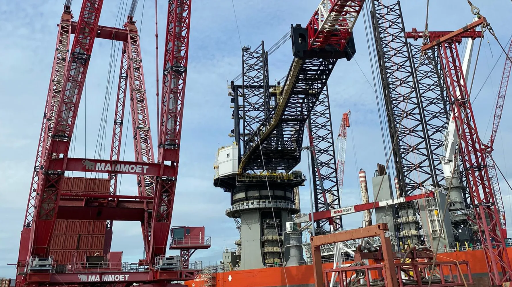 North American Clean Energy - Improved lift for large onshore cranes